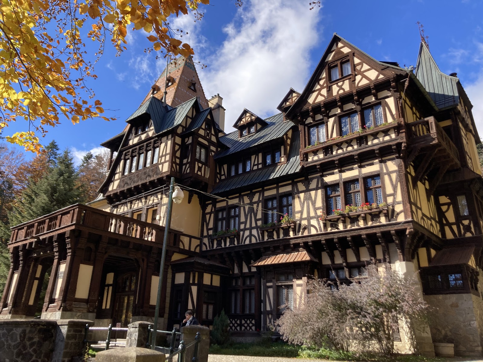 Pelișor Castle Sinaia (2025) – Best of TikTok, Instagram & Reddit ...