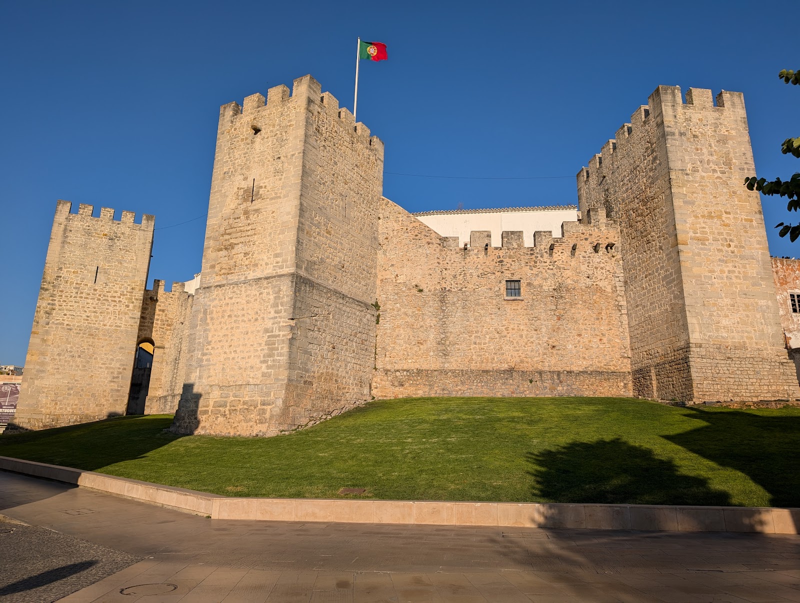 Loulé Castle (2026) – Best of TikTok, Instagram & Reddit Travel Guide