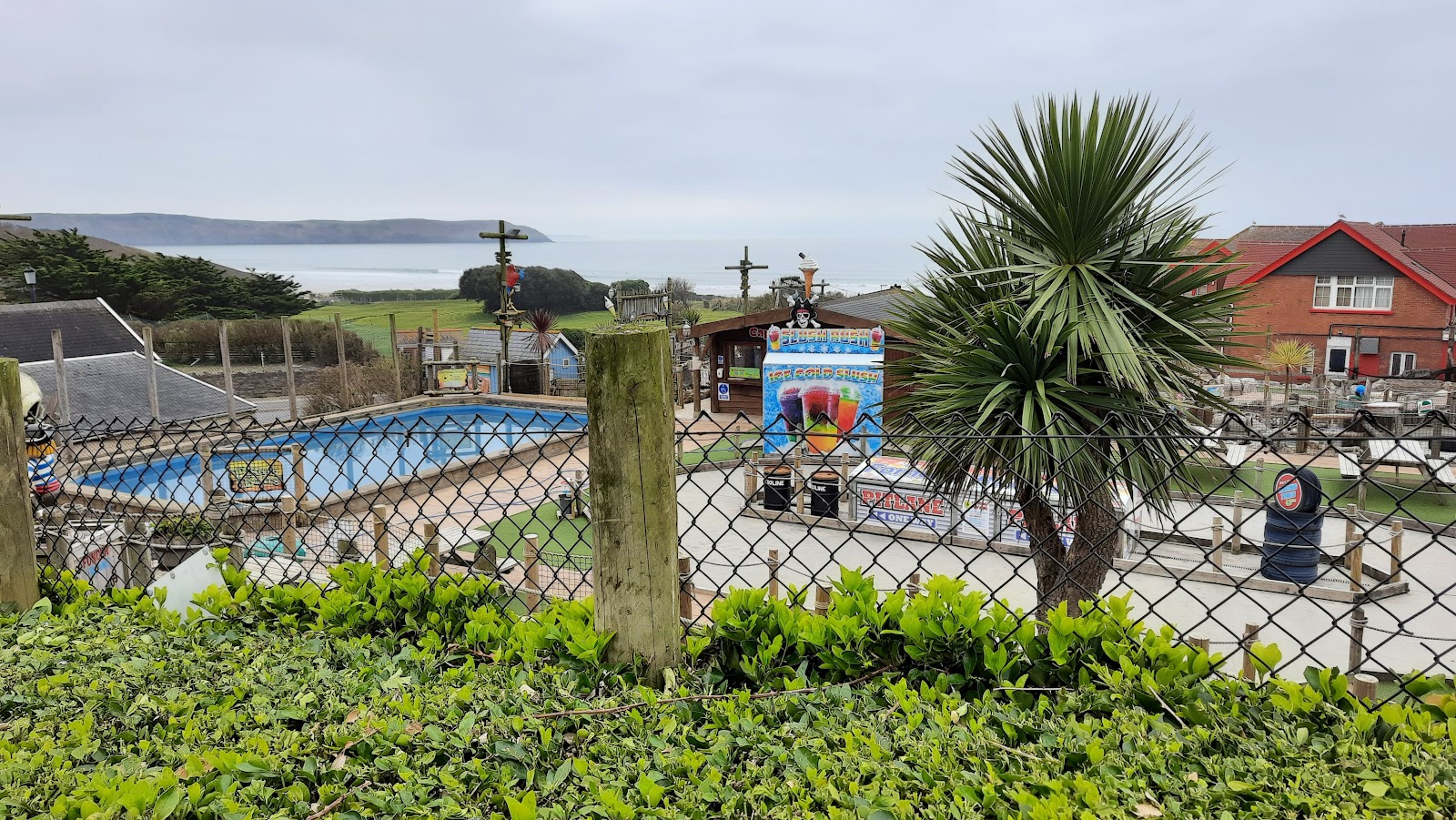Lee Bay (2026) – Best of TikTok, Instagram & Reddit Travel Guide
