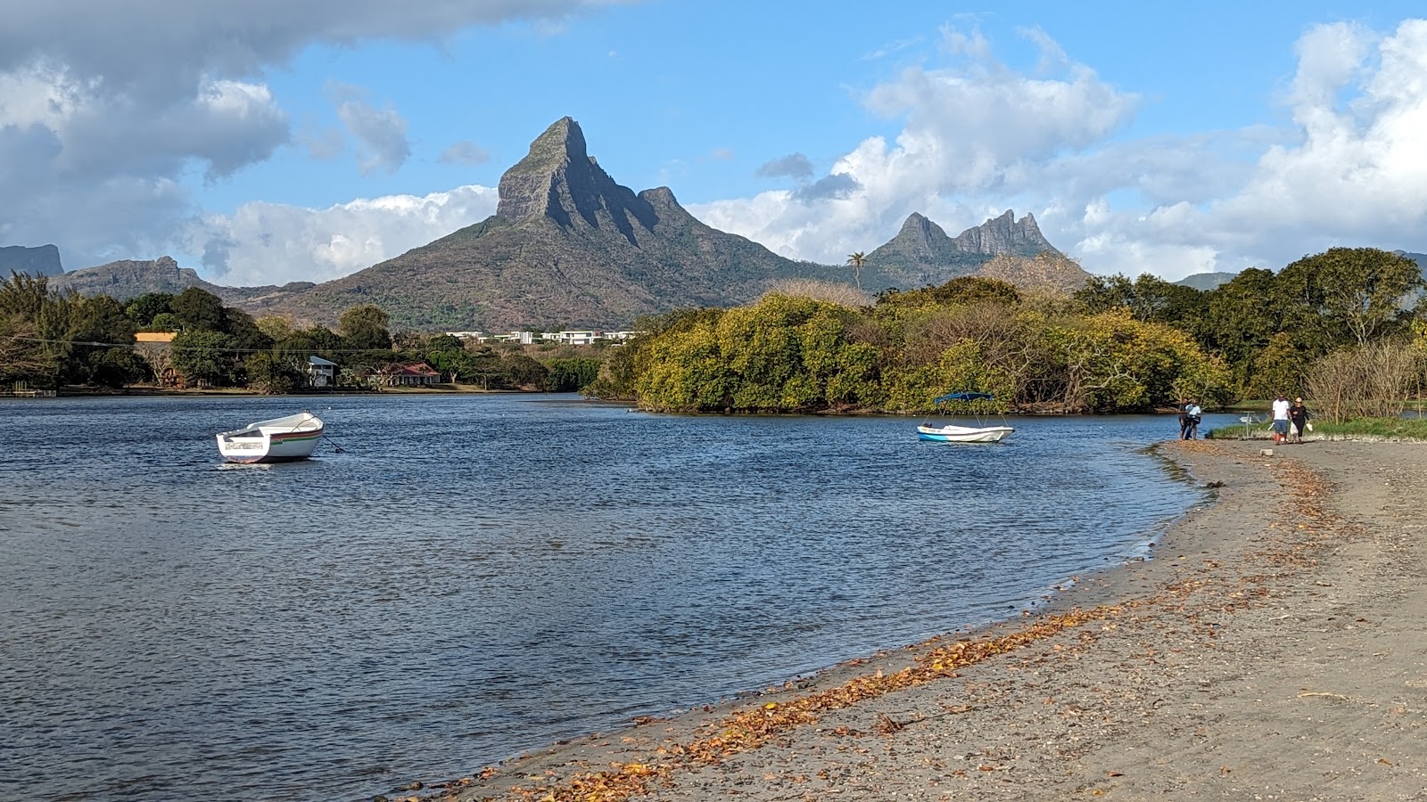 Tamarin Bay Beach Mauritius (2026) – Best of TikTok, Instagram & Reddit ...
