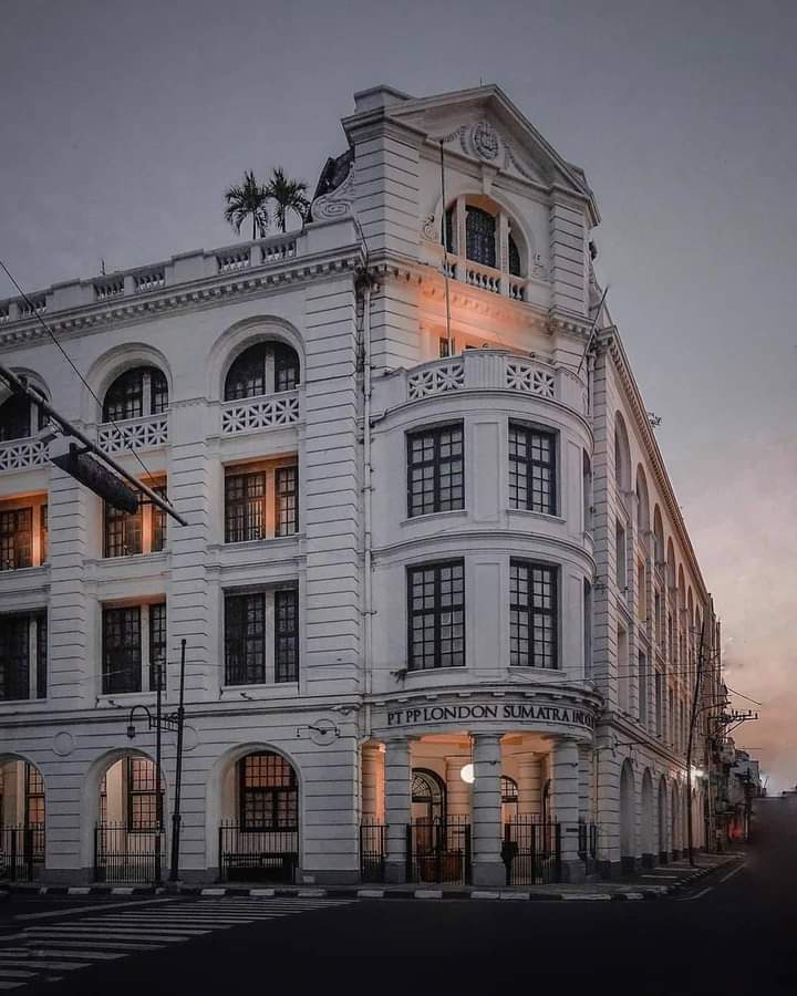 London Sumatra Building (2026) – Best of TikTok, Instagram & Reddit ...
