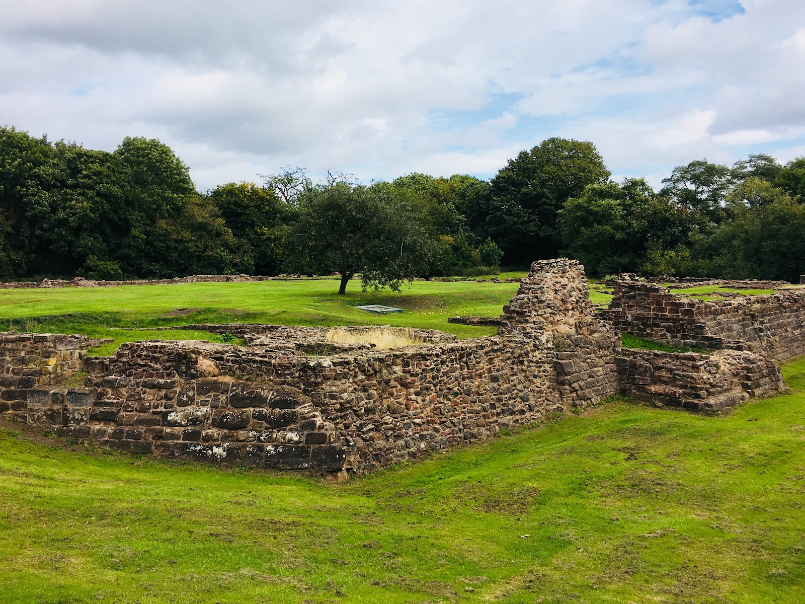 Weoley Castle Ruins (2025) – Best of TikTok, Instagram & Reddit Travel ...