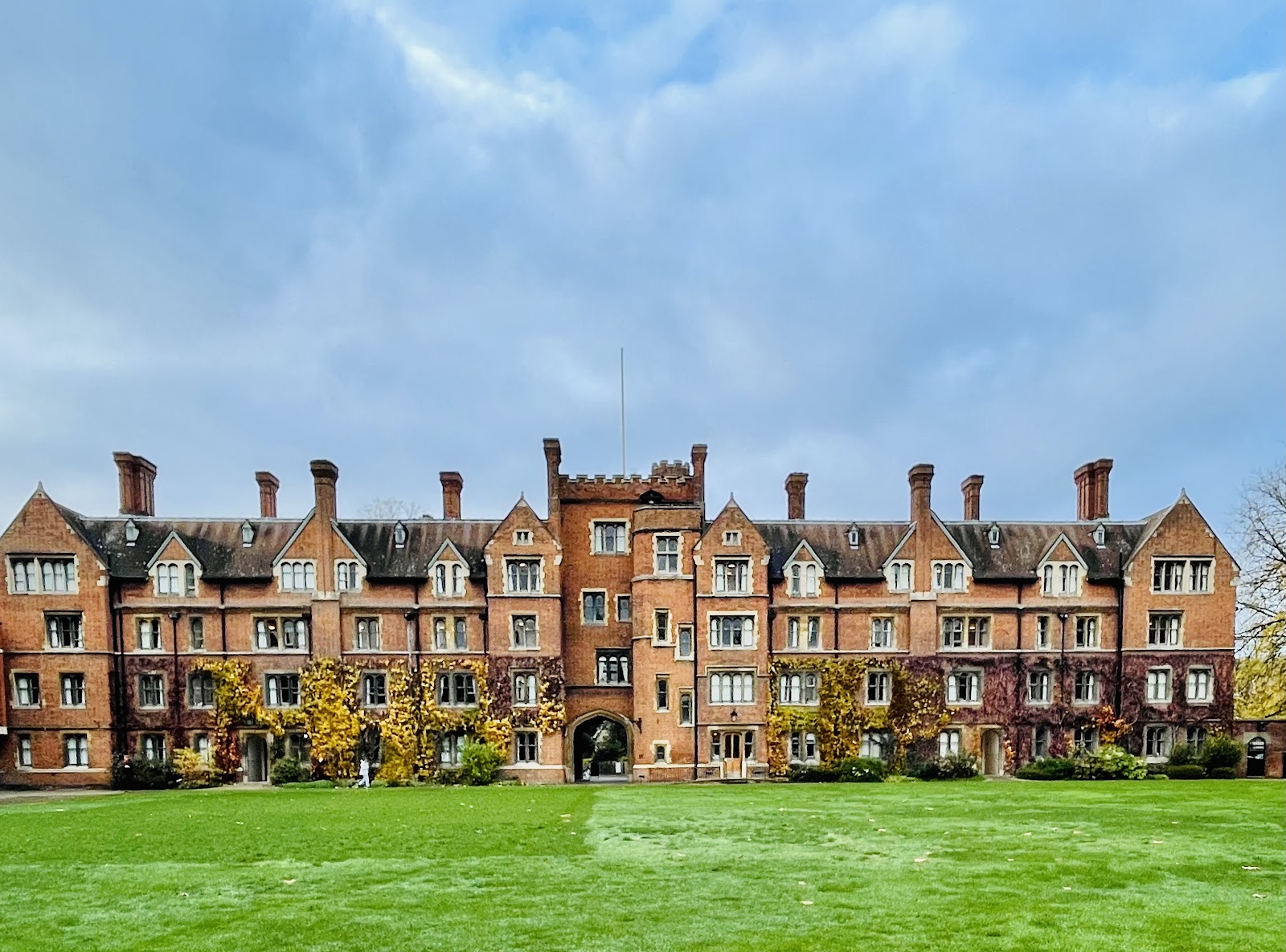 Selwyn College Cambridge (2025) – Best of TikTok, Instagram & Reddit ...