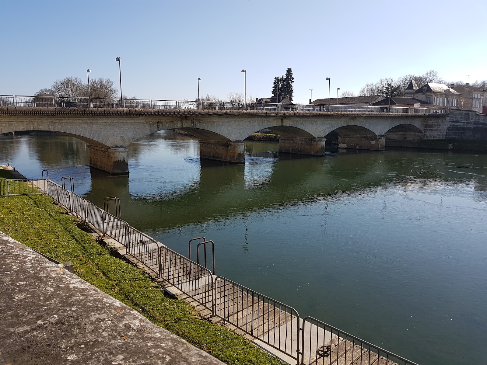 Jarnac France (2026) – Best of TikTok, Instagram & Reddit Travel Guide