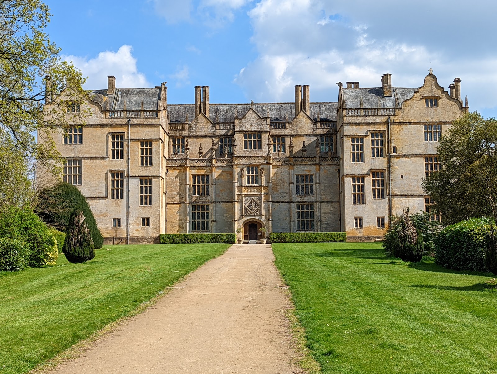 Montacute House (2026) – Best of TikTok, Instagram & Reddit Travel Guide