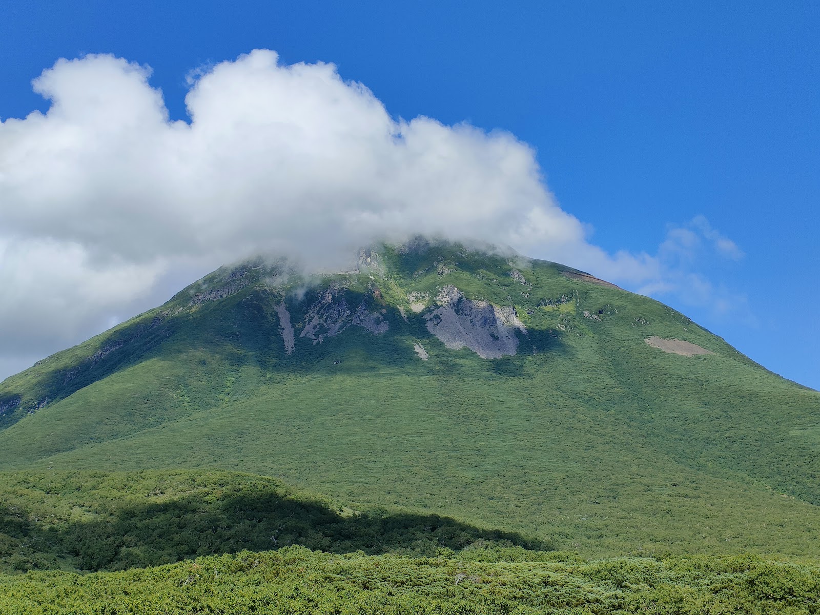 Mount Rausu Shiretoko (2025) – Best of TikTok, Instagram & Reddit ...