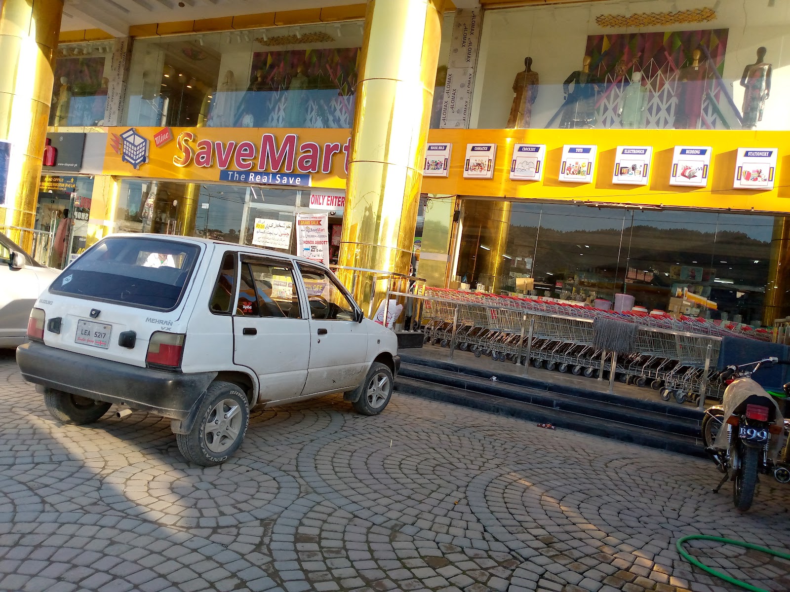 Saddar Bazaar Abbottabad (2025) – Best of TikTok, Instagram & Reddit ...