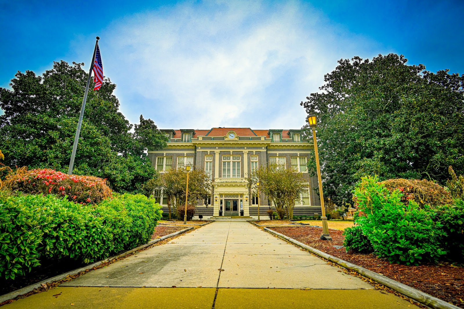 Tunica County Courthouse (2026) – Best of TikTok, Instagram & Reddit ...