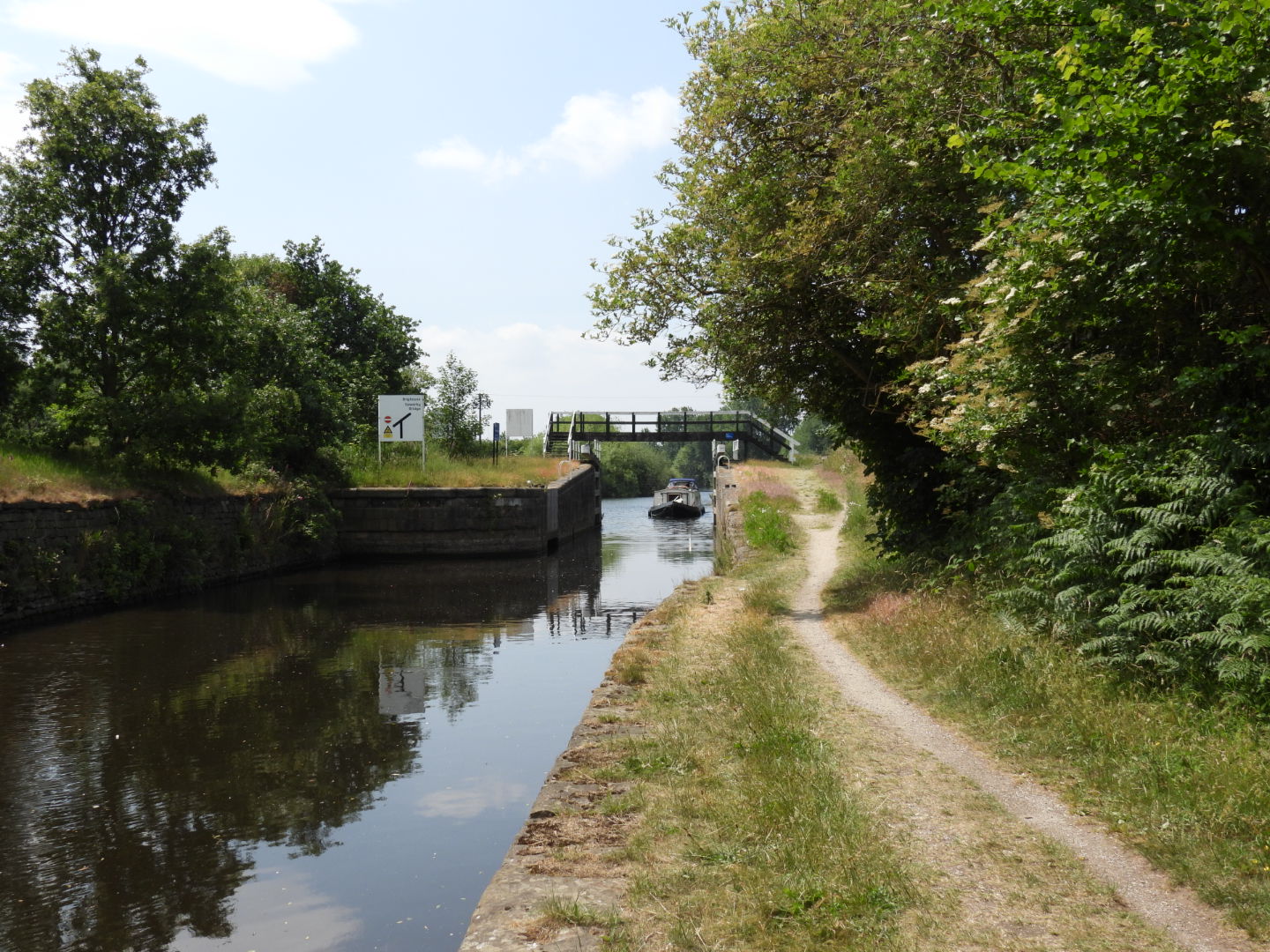 Calder and Hebble Navigation Towpath (2026) – Best of TikTok, Instagram ...