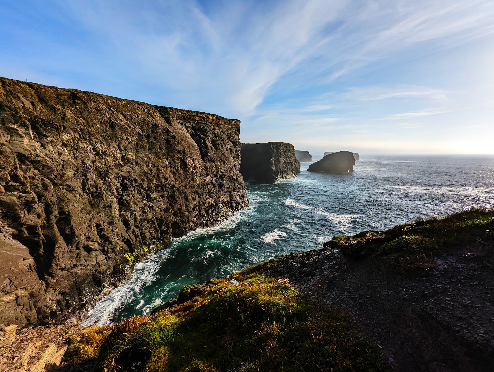 Kilkee Cliff Walk (2025) – Best of TikTok, Instagram & Reddit Travel Guide