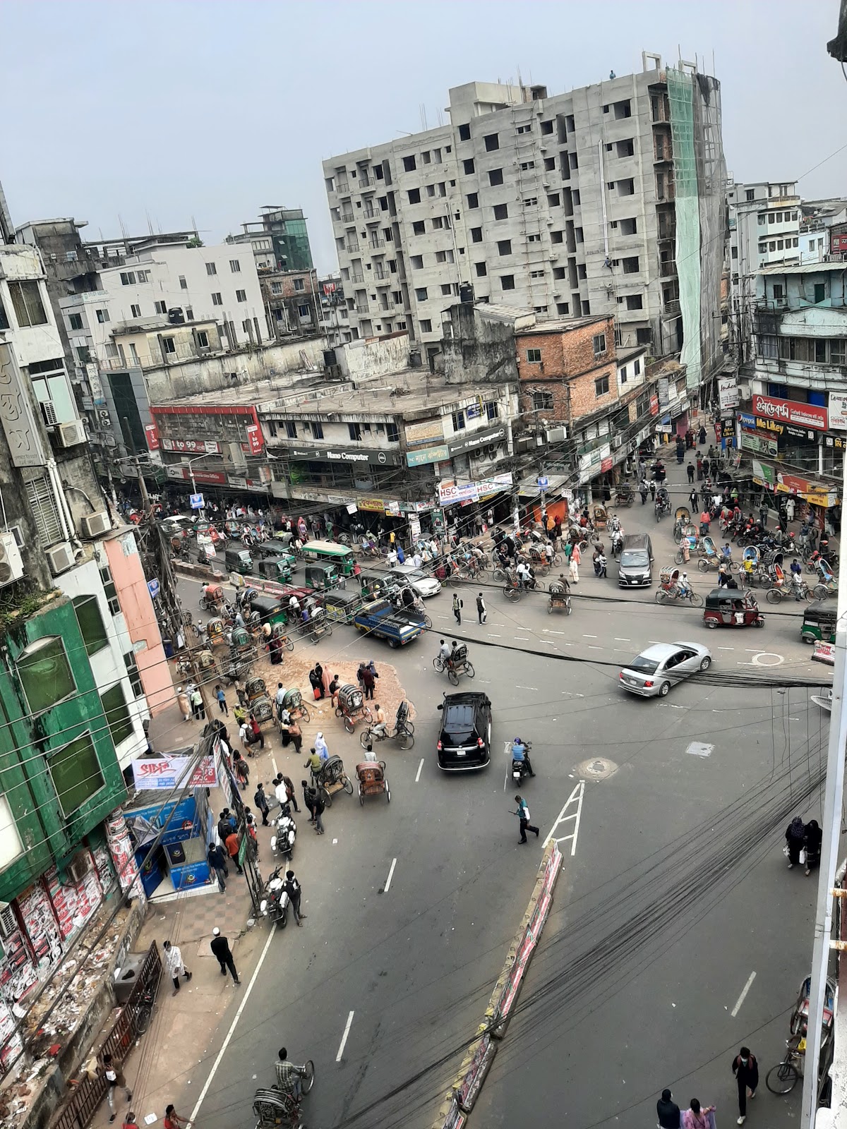 Chawkbazar (2026) – Best of TikTok, Instagram & Reddit Travel Guide