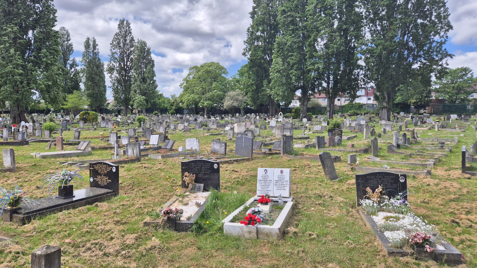 Greenford Park Cemetery (2026) – Best of TikTok, Instagram & Reddit ...