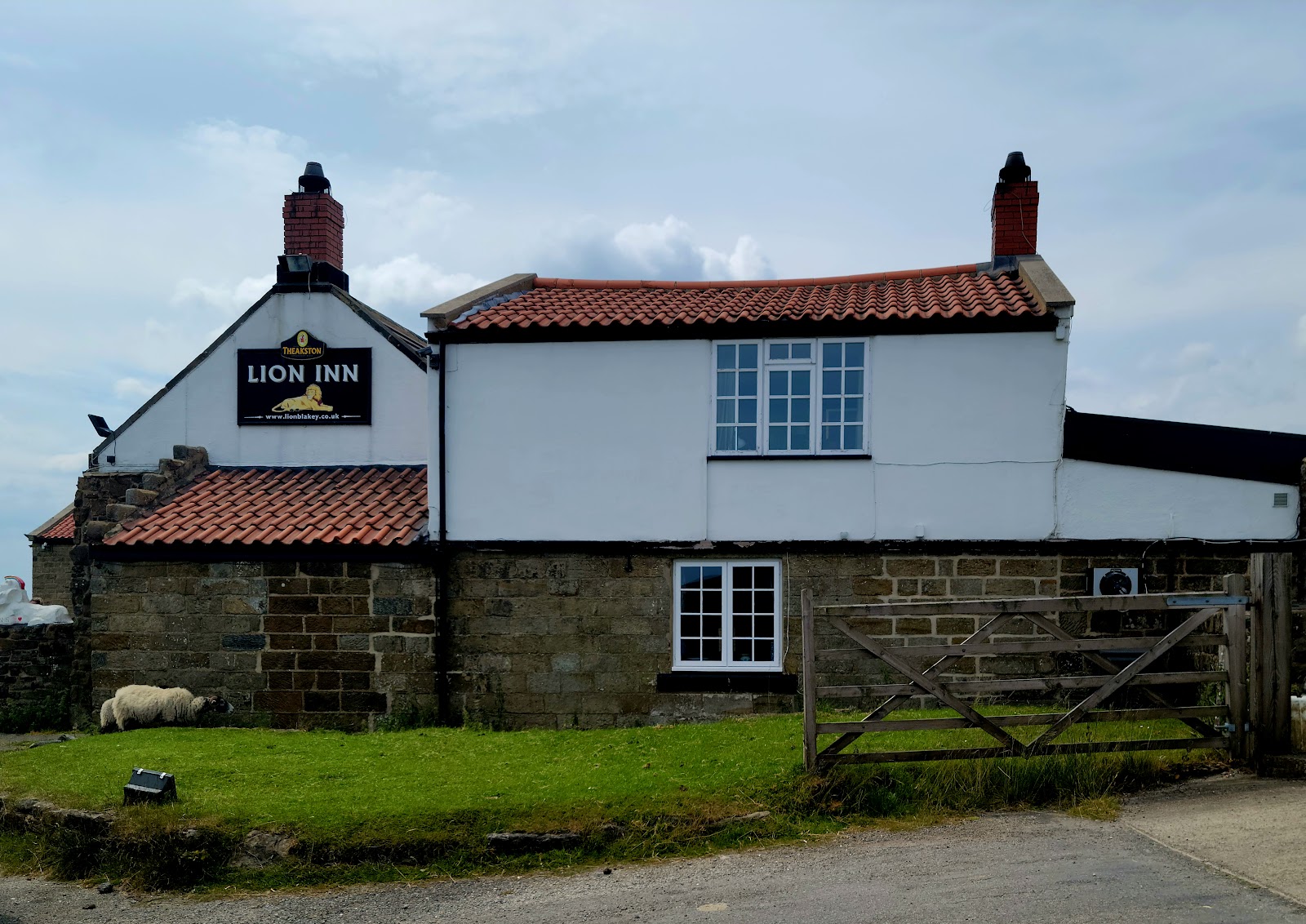 Blakey Ridge and Lion Inn (2026) – Best of TikTok, Instagram & Reddit ...