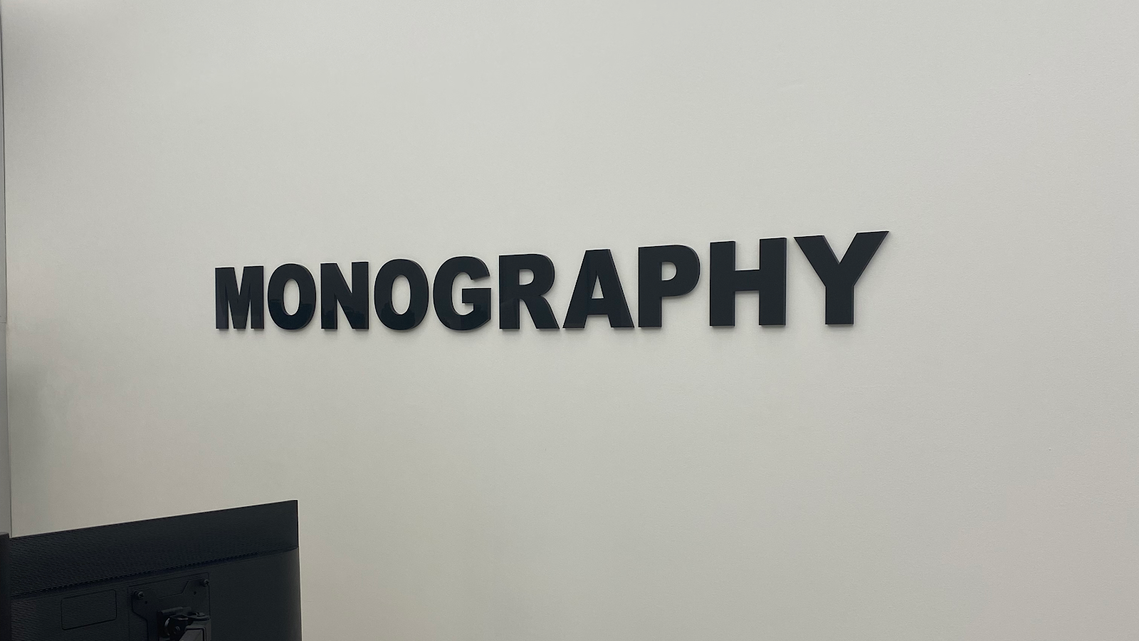 Monography (2026) – Best of TikTok, Instagram & Reddit Travel Guide