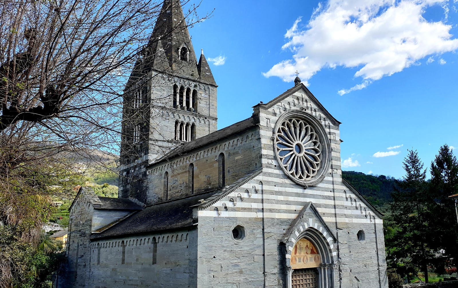 Basilica dei Fieschi San Salvatore di Cogorno (2026) – Best of TikTok ...