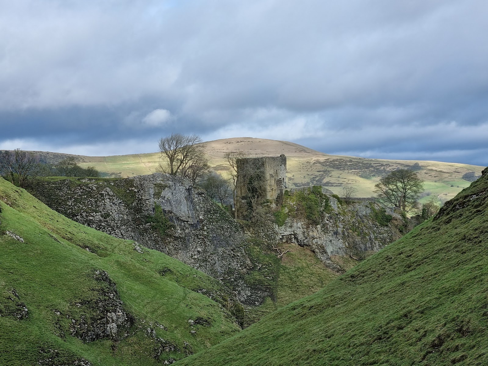 Cave Dale Castleton (2025) – Best of TikTok, Instagram & Reddit Travel ...