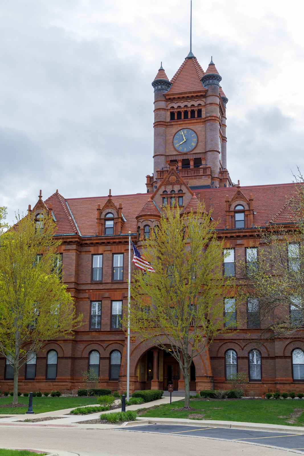 Old DuPage County Courthouse and Jail Courthouse Square (2026) – Best ...
