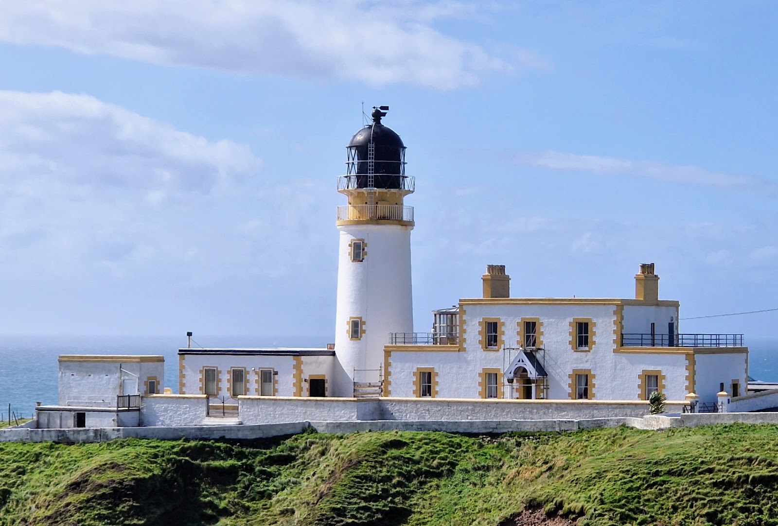 Killantringan Lighthouse (2026) – Best of TikTok, Instagram & Reddit ...