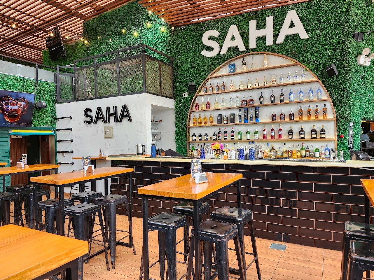 Saha Terraza Cocktail Bar (2026) – Best of TikTok, Instagram & Reddit ...